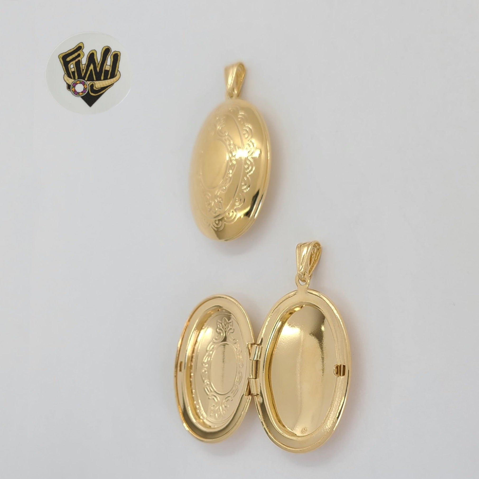 Locket open store